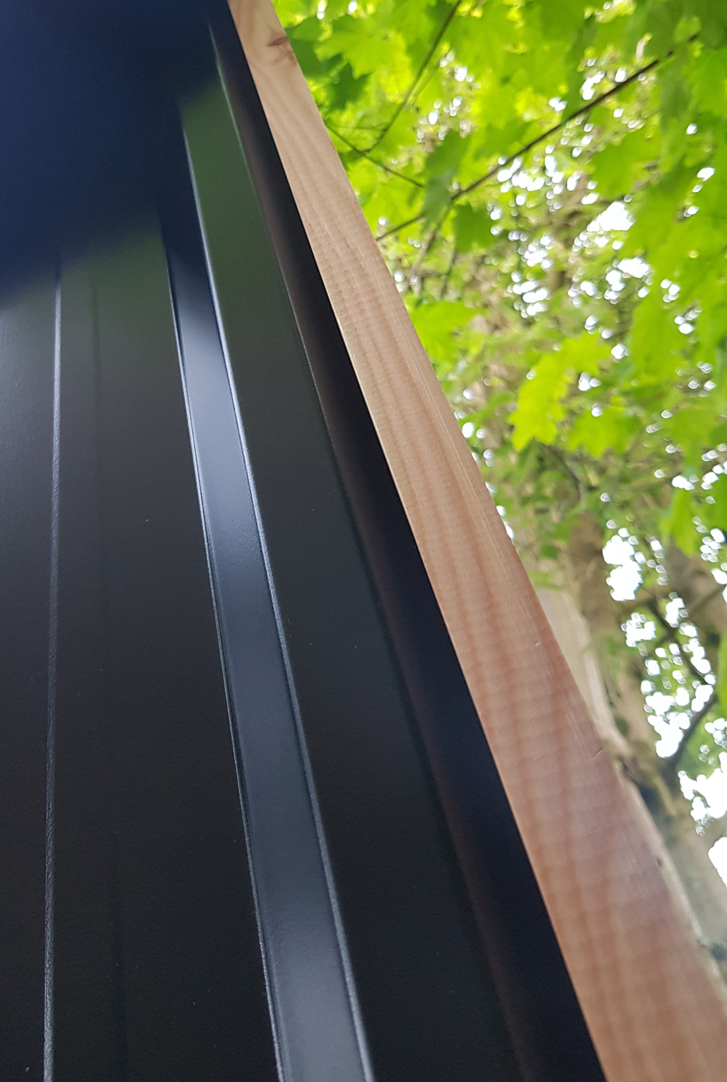 kubes_detail_black_metal_cladding – Kubes Modern Garden Rooms